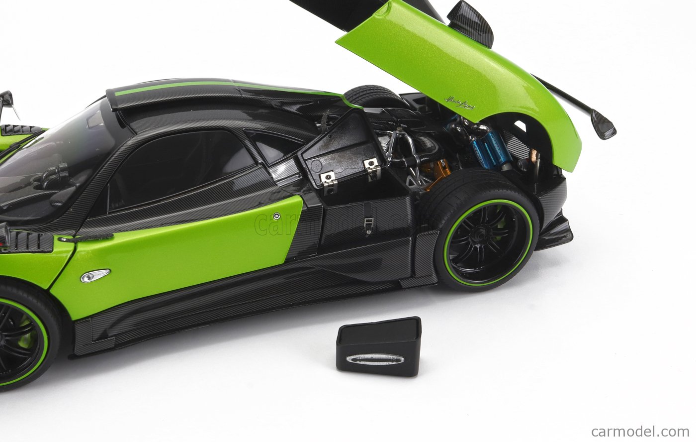 ALMOST-REAL ALM850602001 Scala 1/18 | PAGANI ZONDA CINQUE 2009 VERDE ...