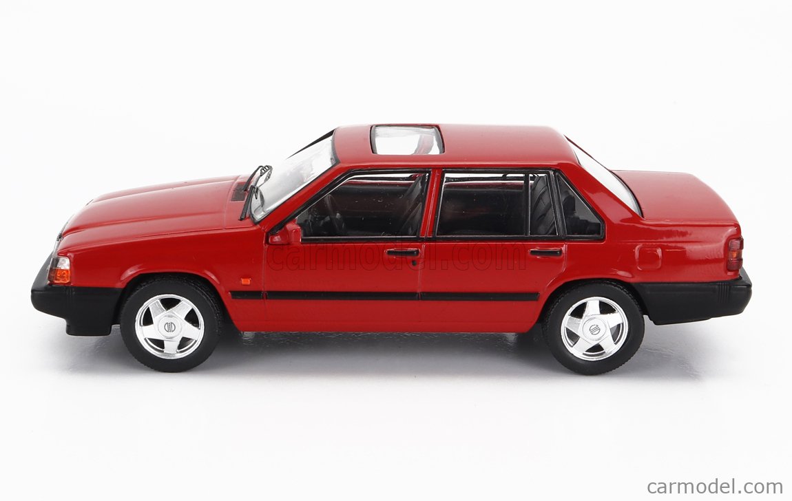 IXO-MODELS CLC498N.22 Scale 1/43 | VOLVO 940 TURBO 1990 RED