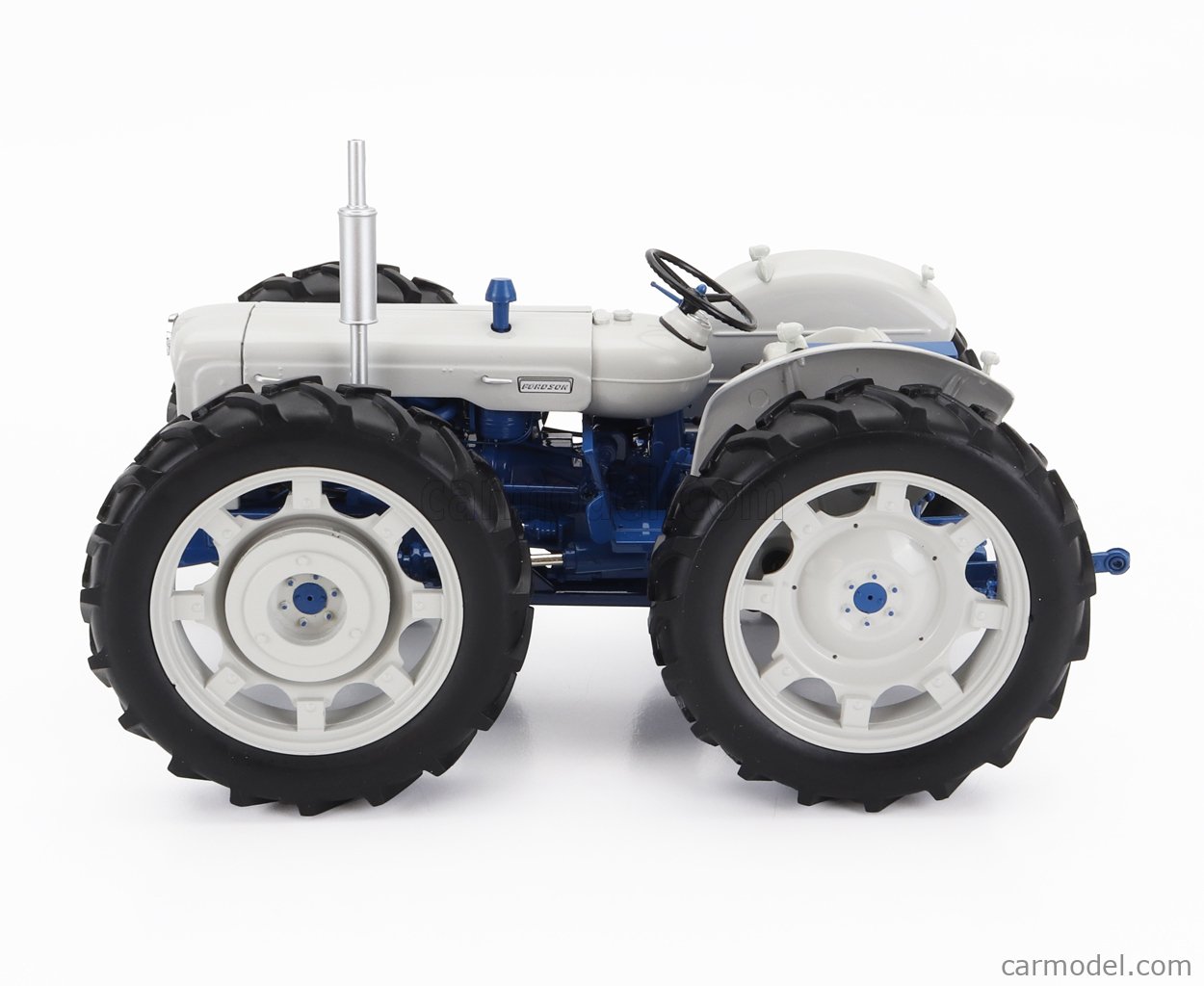 UNIVERSAL HOBBIES UH2781 Escala 1/16 | FORD USA COUNTY SUPER-4 TRACTOR ...