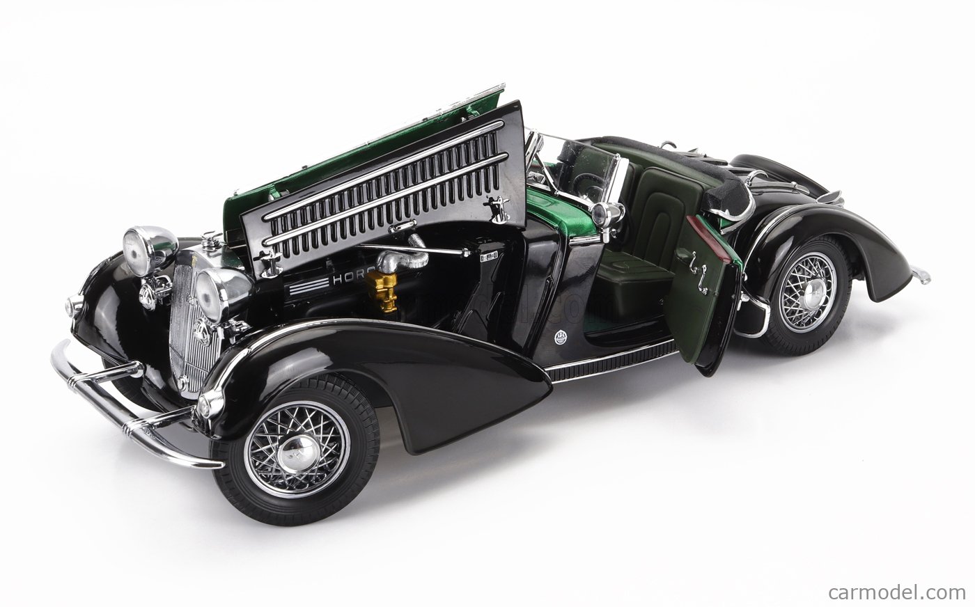 SUN-STAR 02409 Scale 1/18 | HORCH 855 ROADSTER OPEN 1939 BLACK GREEN
