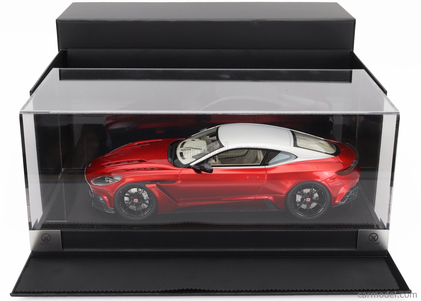 MOTORHELIX MY18-DBCR Scale 1/18 | ASTON MARTIN DB11 MANSORY CYRUS 2018 ...