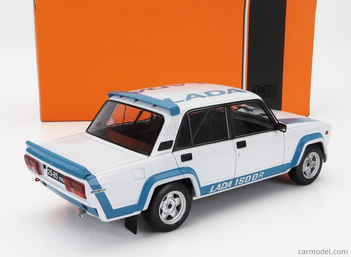 IXO-MODELS 18C-MC144.22 Scale 1/18 | LADA FIAT 2105 VFTS 1600 R BASE ...