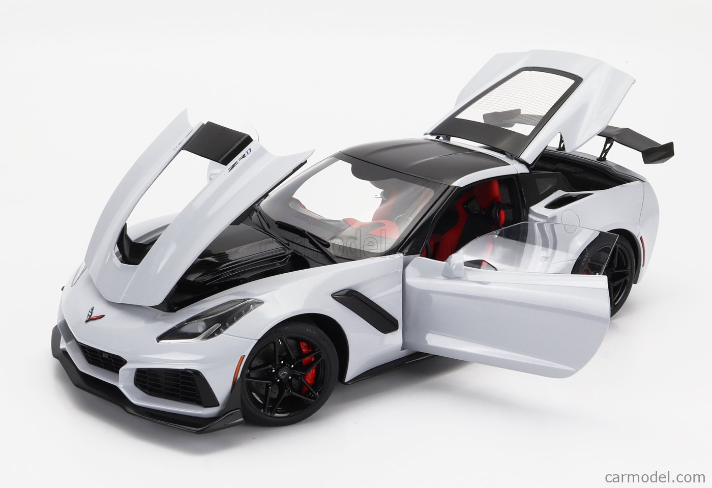 AUTOART 71277 Scale 1/18 | CHEVROLET CORVETTE C7 ZR1 2017 GREY MET