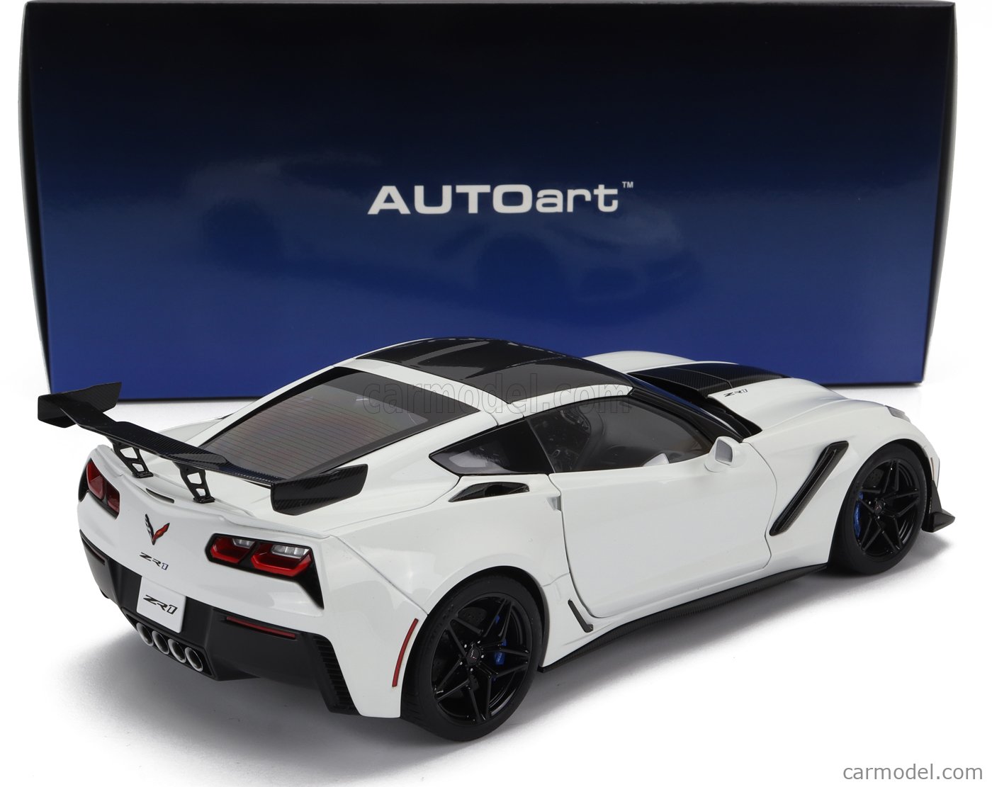 AUTOART 71270 Scale 1/18 | CHEVROLET CORVETTE C7 ZR1 2017 ARCTIC WHITE