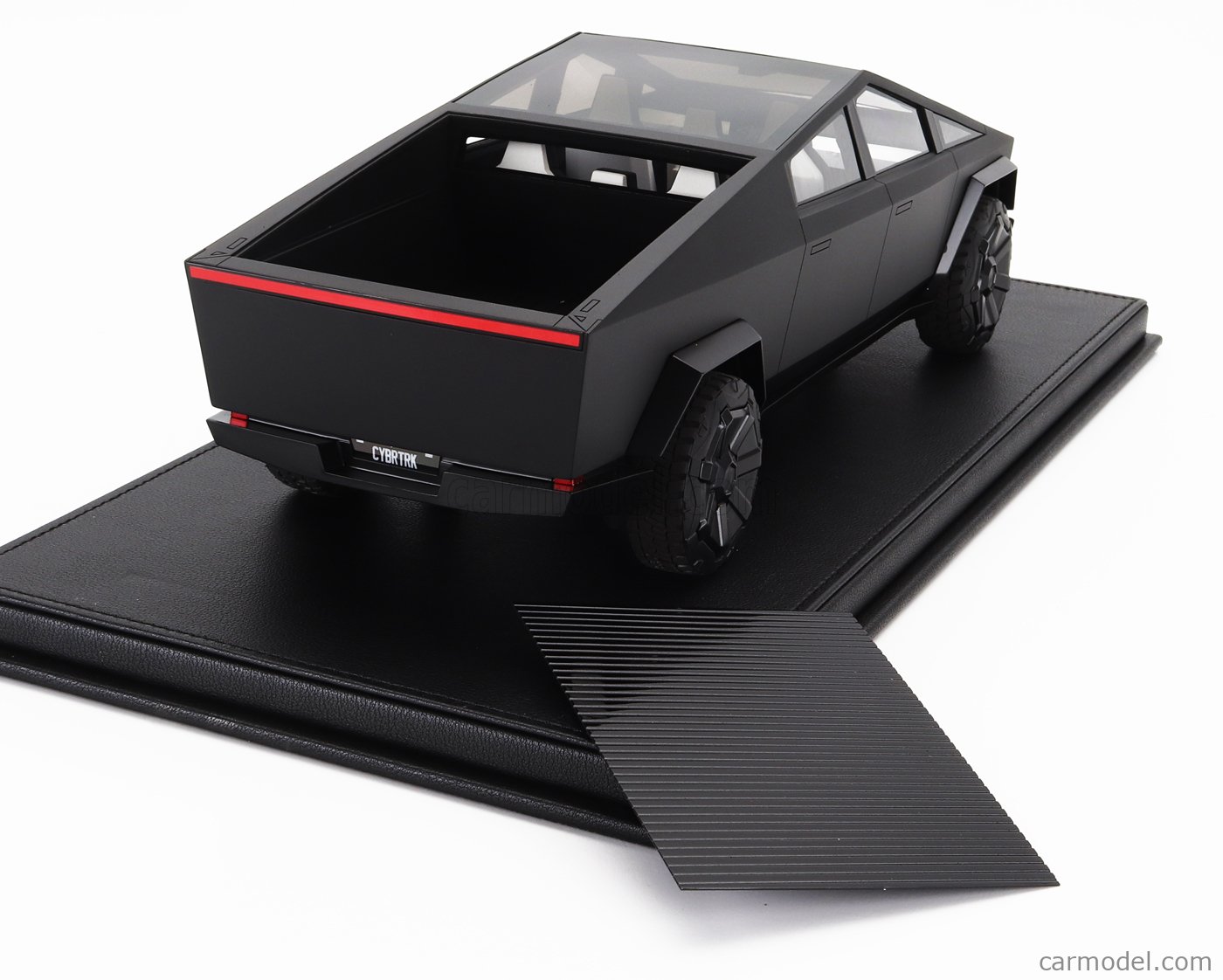 TOPMARQUES TOP138B Scale 1/18 | TESLA CYBERTRUCK 2022 MATT BLACK