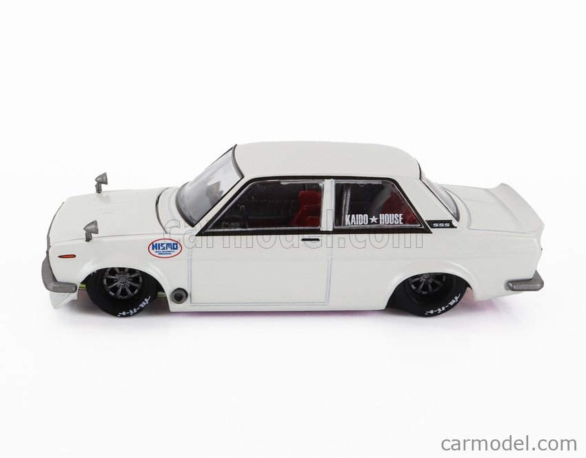 MINI-GT KHMG122 Scale 1/64 | DATSUN 510 STREET NISMO V2 1969 WHITE