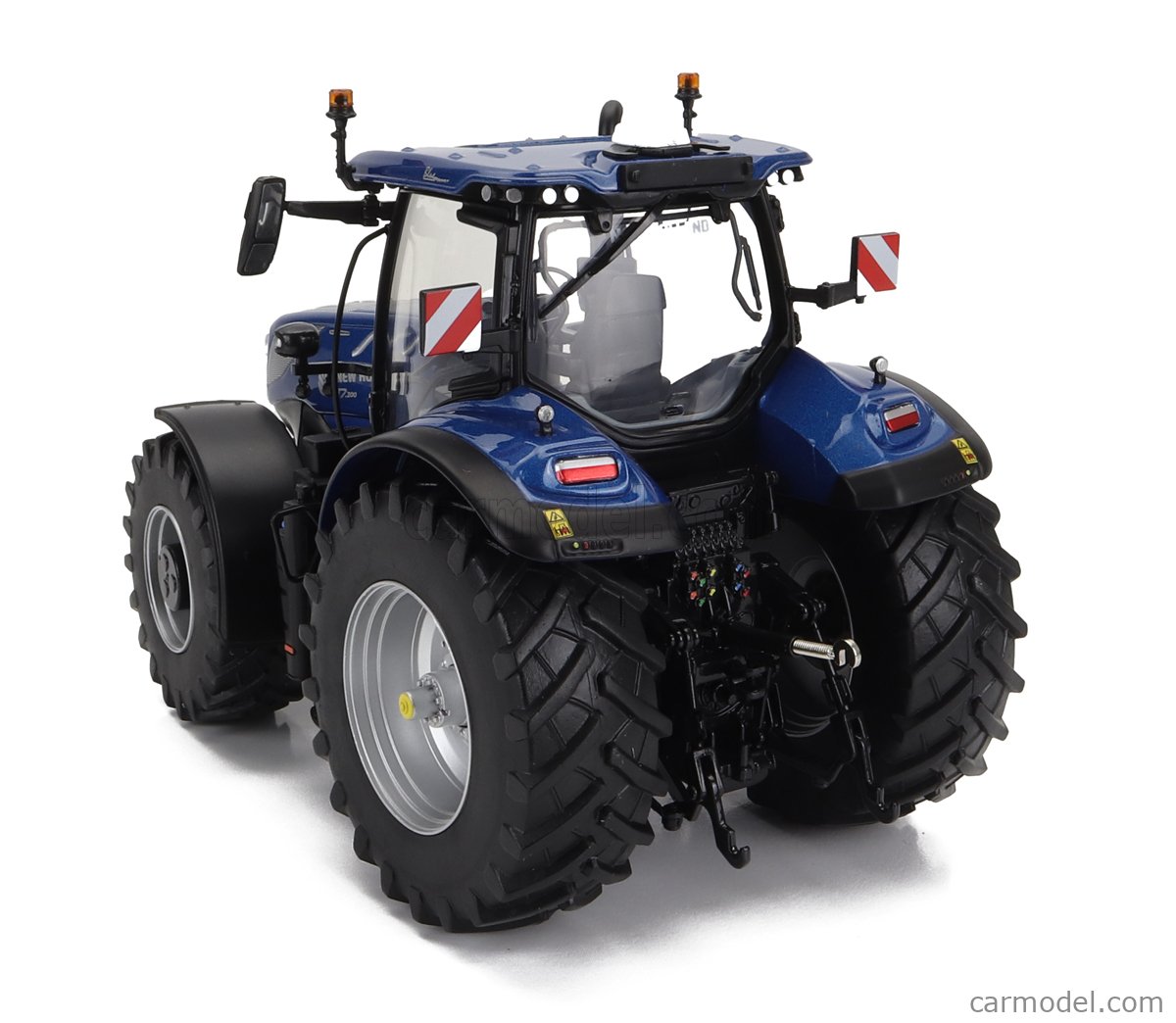 UNIVERSAL HOBBIES UH6491 Scale 1/32 | NEW HOLLAND T7.300 TRACTOR BLUE ...