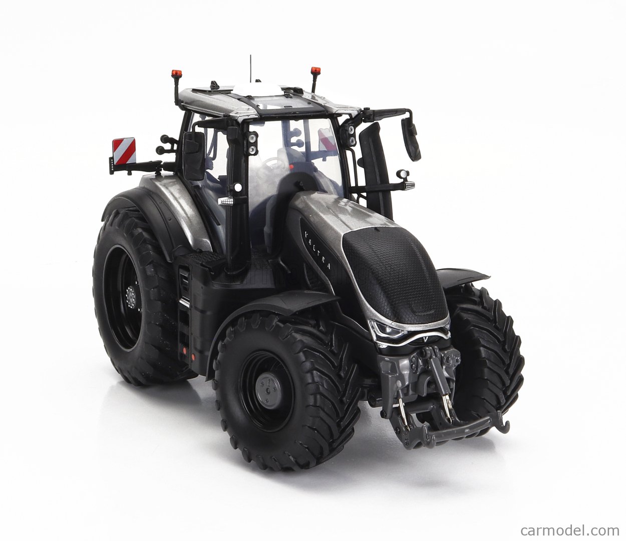 UNIVERSAL HOBBIES UH6649 Scale 1/32 | VALTRA S416 TRACTOR UNLIMITED ...