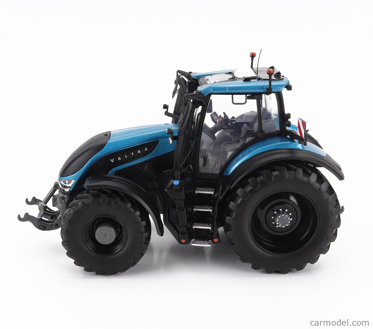 UNIVERSAL HOBBIES UH6652 Scale 1/32 | VALTRA S416 TRACTOR 2022 ...