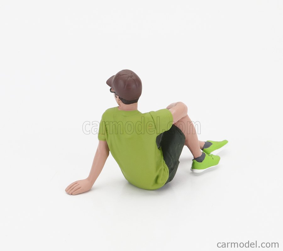 AMERICAN DIORAMA 18701 Scale 1/18 | FIGURES MAN SITTING LIGHT GREEN BLUE