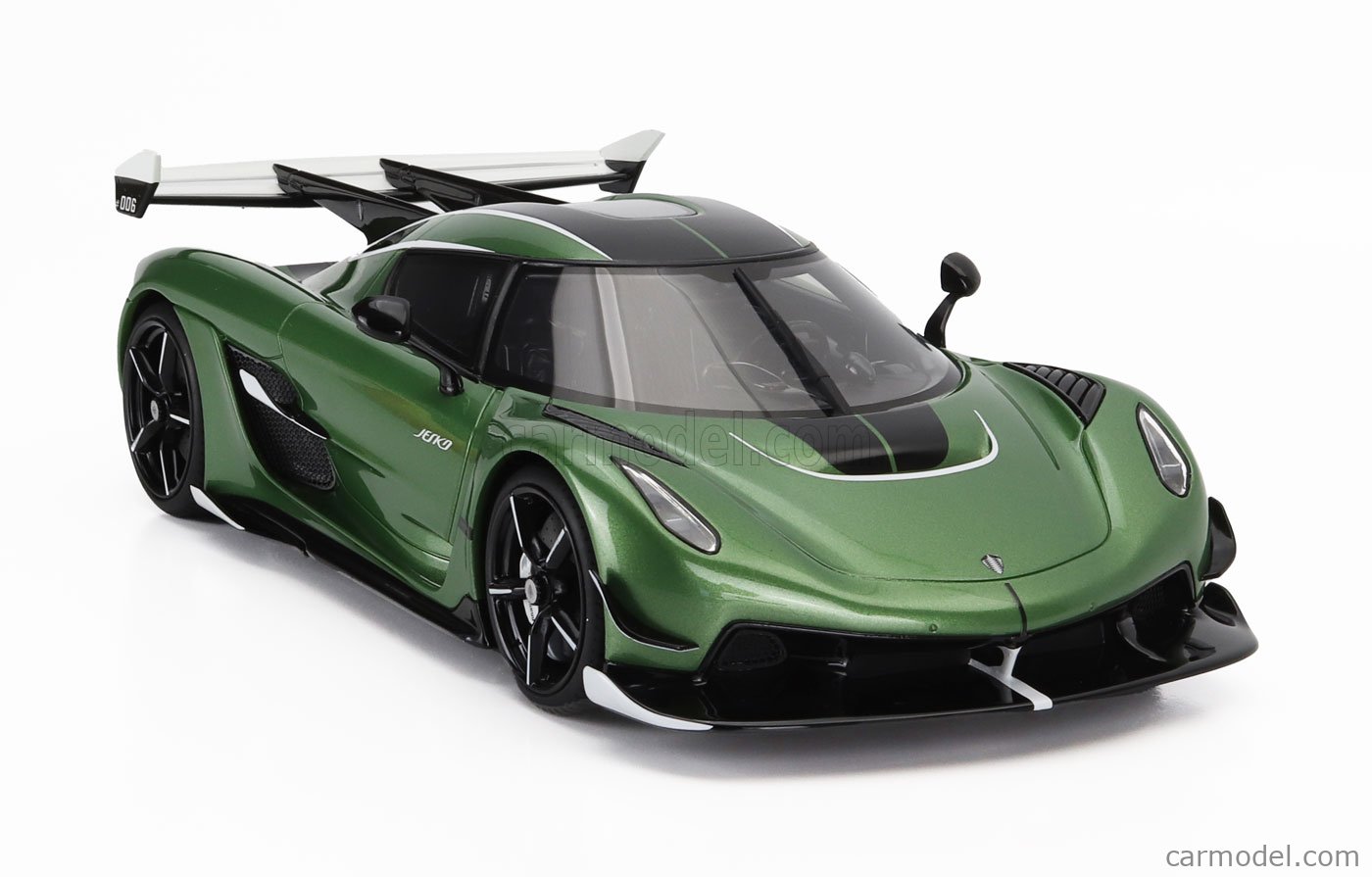 GT-SPIRIT GT927 Scale 1/18 | KOENIGSEGG JESKO 2024 GREEN