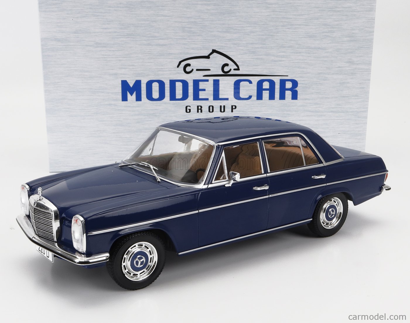 MCG MCG18123 Scale 1/18 | MERCEDES BENZ 220D (W115) 1968 BLUE