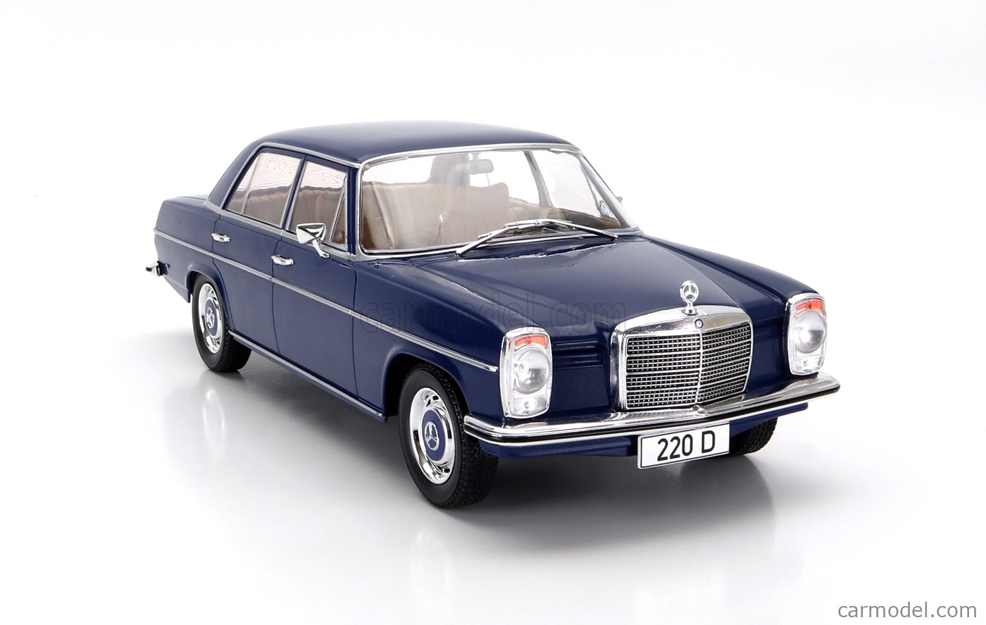 MCG MCG18123 Scale 1/18 | MERCEDES BENZ 220D (W115) 1968 BLUE