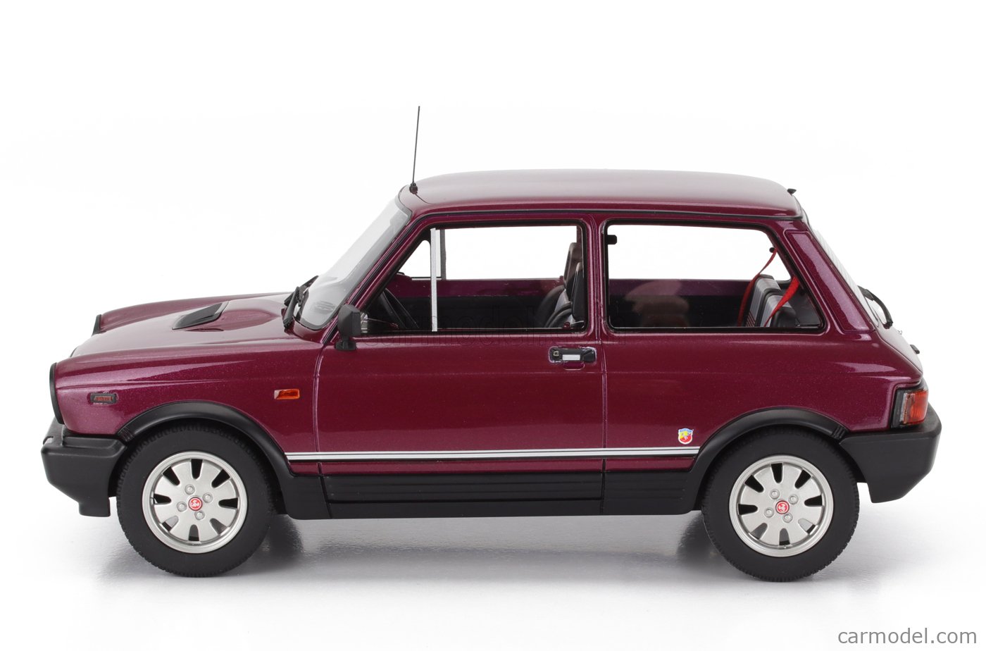 MAXIMA MAX007001 Scale 1/18 | AUTOBIANCHI A112 ABARTH VII-SERIES 1984 RED ARDENZA MET