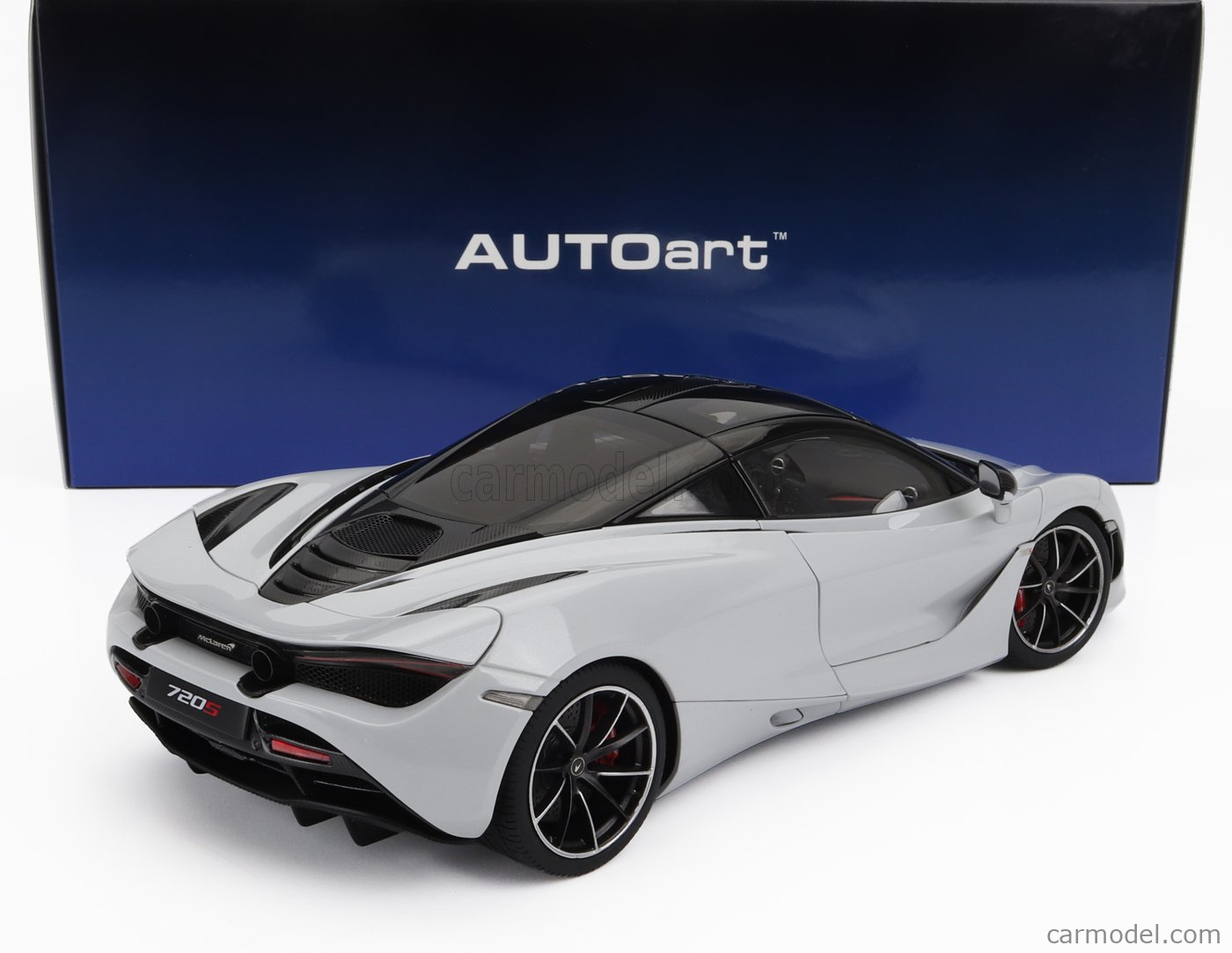 AUTOART 76069 Scale 1/18 | McLAREN 720S 2017 SILICA WHITE