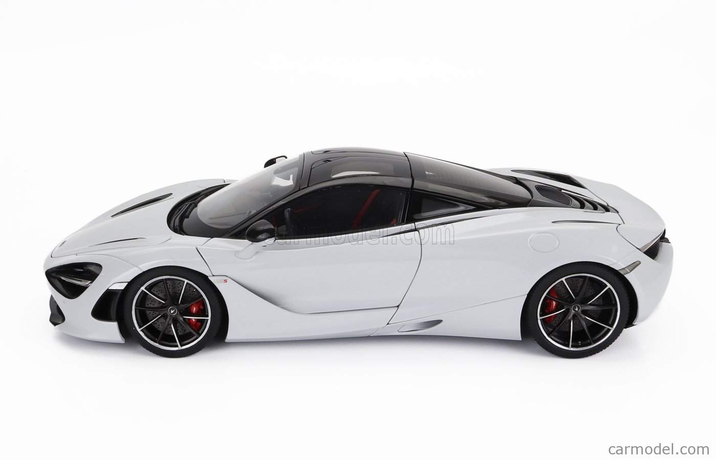 AUTOART 76069 Scale 1/18 | McLAREN 720S 2017 SILICA WHITE