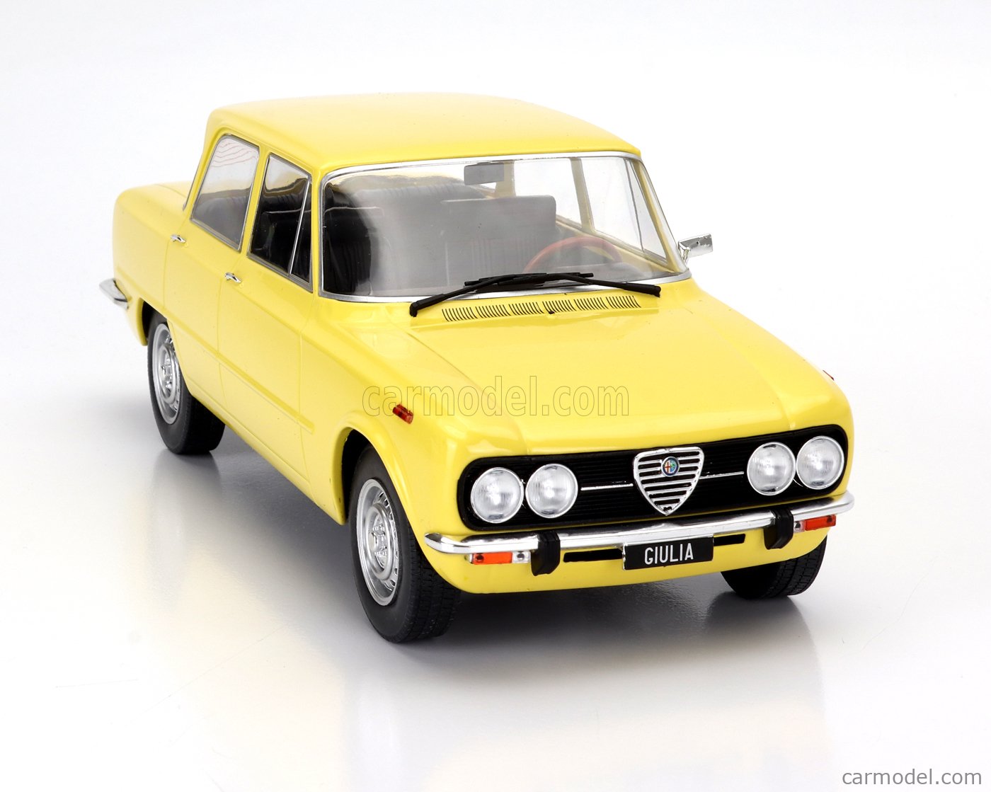 MCG MCG18334 Scale 1/18 | ALFA ROMEO NUOVA GIULIA 1300 SUPER 1974 YELLOW