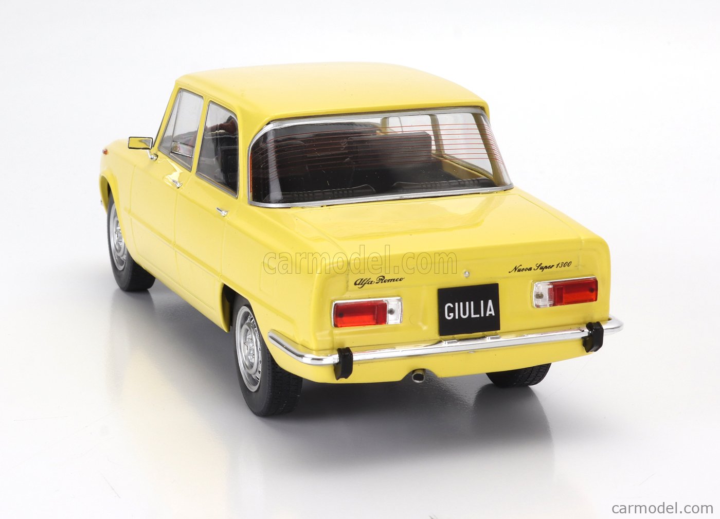 MCG MCG18334 Scale 1/18 | ALFA ROMEO NUOVA GIULIA 1300 SUPER 1974 YELLOW
