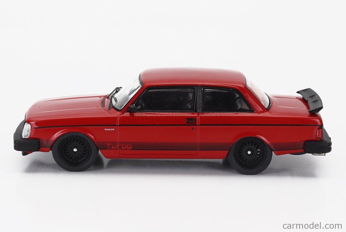 IXO-MODELS CLC549N.22 Scale 1/43 | VOLVO 242 TURBO CUSTOM 1980 RED