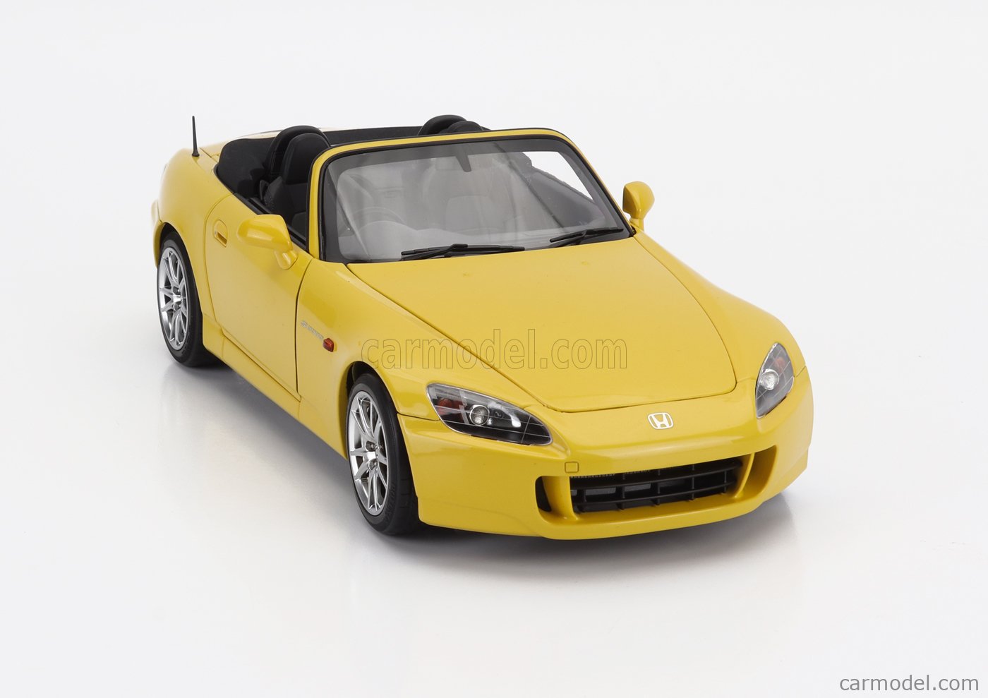 MOTORHELIX M85103 Scale 1/18 | HONDA S2000 (AP2) SPIDER WITH ENGINE AND ...