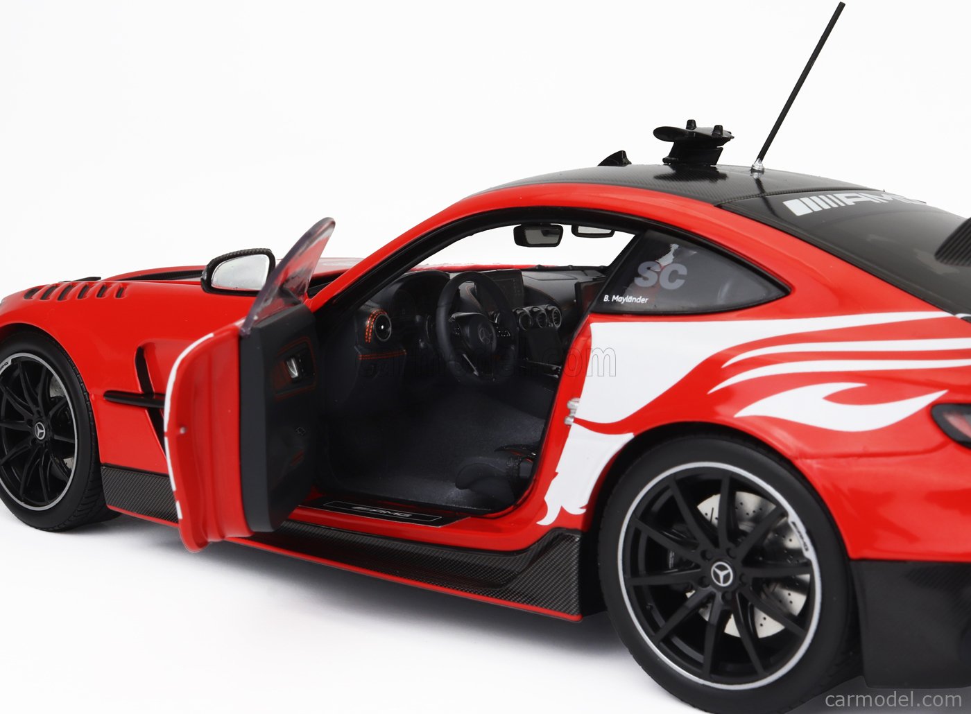 MINICHAMPS 110032090 Escala 1/18 | MERCEDES BENZ AMG GT V8 BLACK SERIES ...