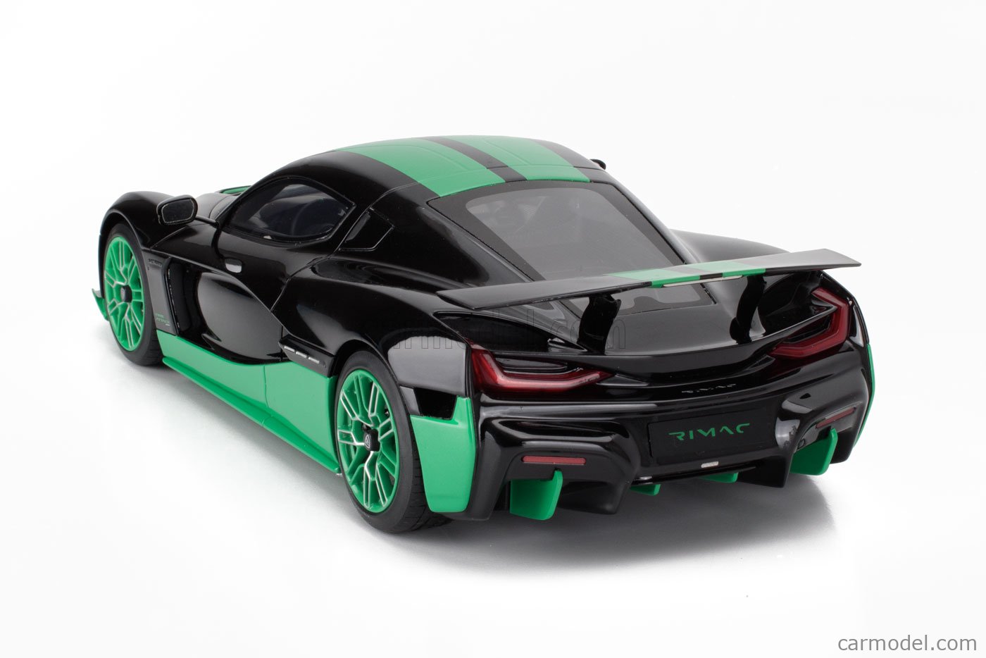 GT-SPIRIT GT916 Scale 1/18 | RIMAC NEVERA TIME ATTACK 2023 BLACK GREEN
