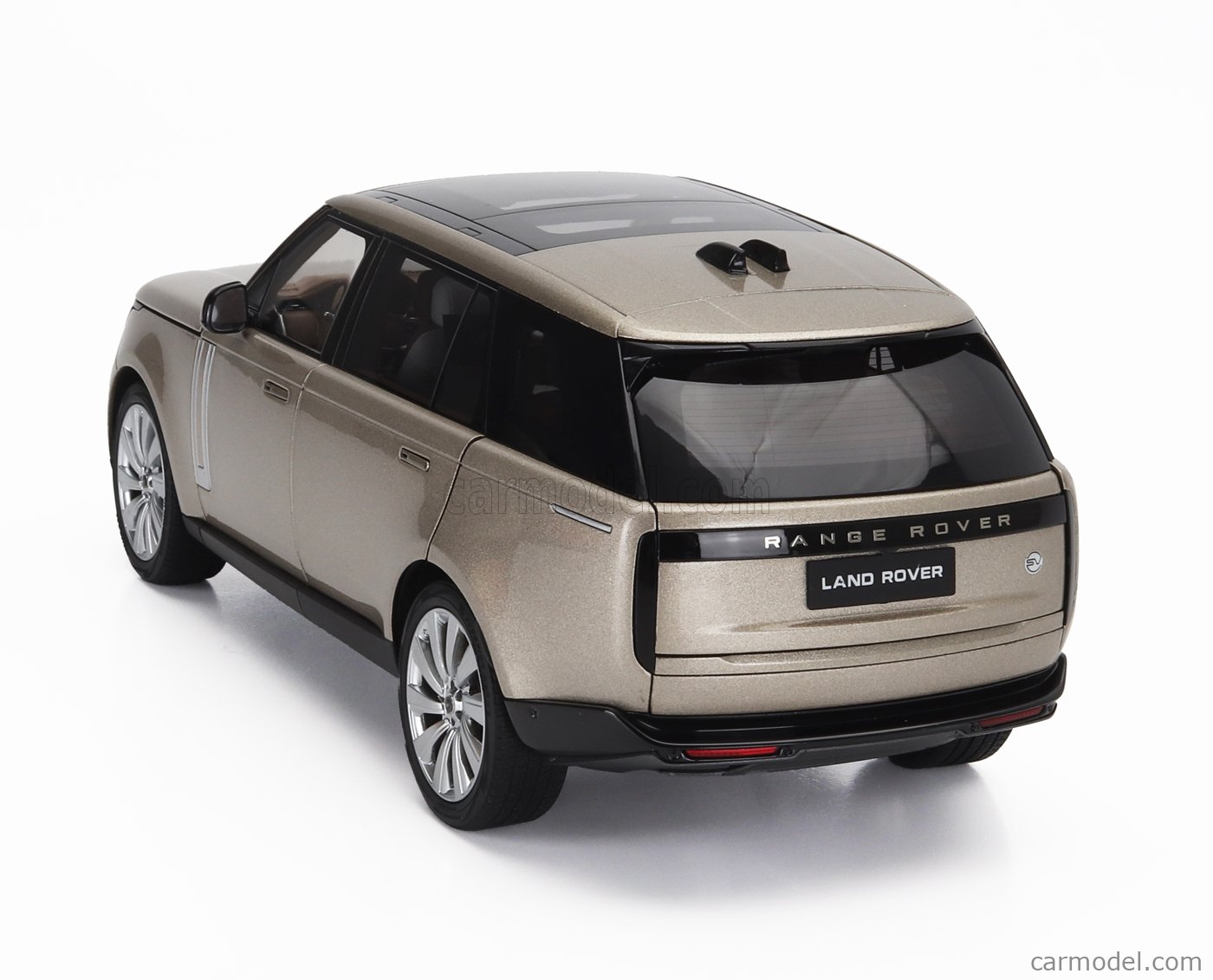 LCD-MODEL LCD18017-GO Scale 1/18 | LAND ROVER RANGE ROVER 2022 GOLD