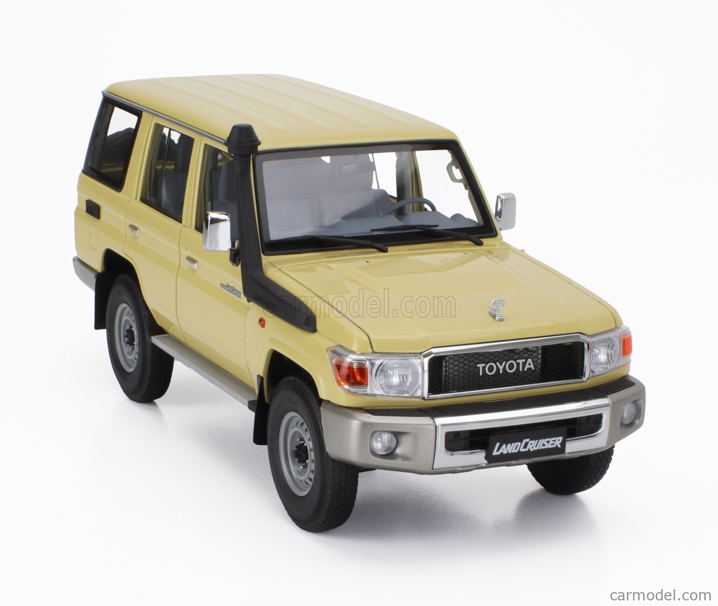 ALMOST-REAL ALM870102 Scale 1/18 | TOYOTA LAND CRUISER 76 2017 CREAM