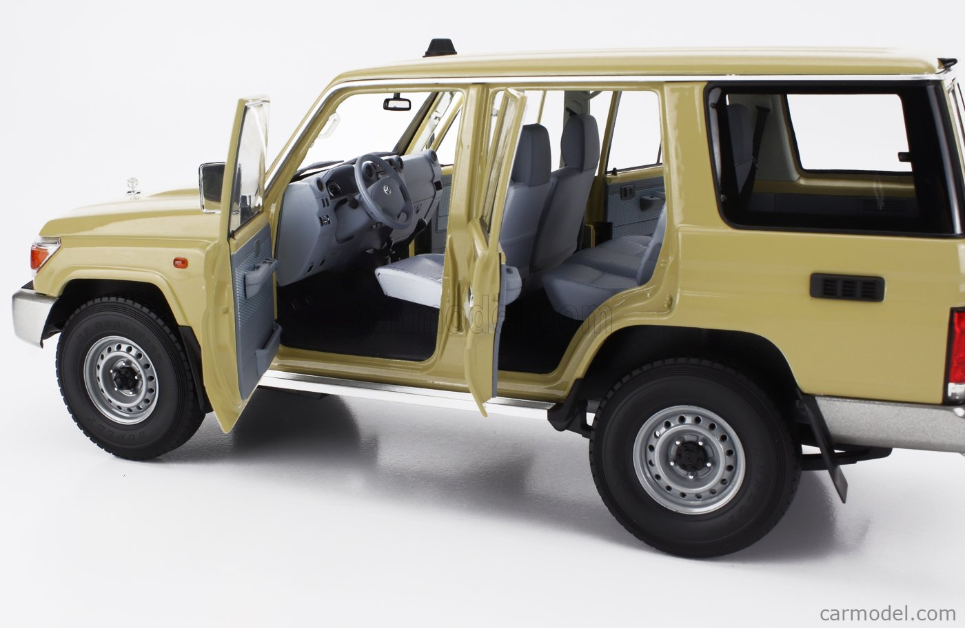 ALMOST-REAL ALM870102 Scale 1/18 | TOYOTA LAND CRUISER 76 2017 CREAM