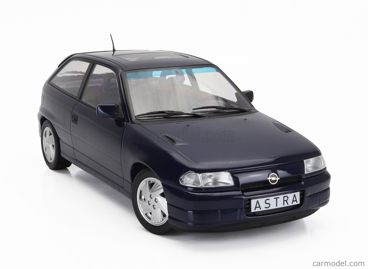 NOREV 183670 Scale 1/18 | OPEL ASTRA F GSi 1992 BLUE