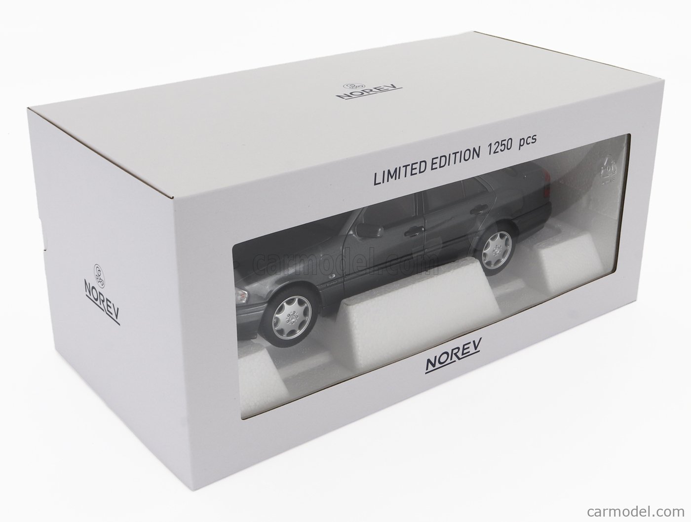 NOREV 183371 Scale 1/18 | MERCEDES BENZ C-CLASS C200 (W202) 1997 GREY MET