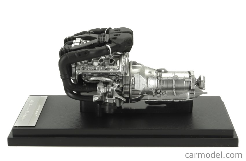 MOTORHELIX M89008 Scale 1/18 | ALFA ROMEO GIULIA GTAm WITH ENGINE AND ...