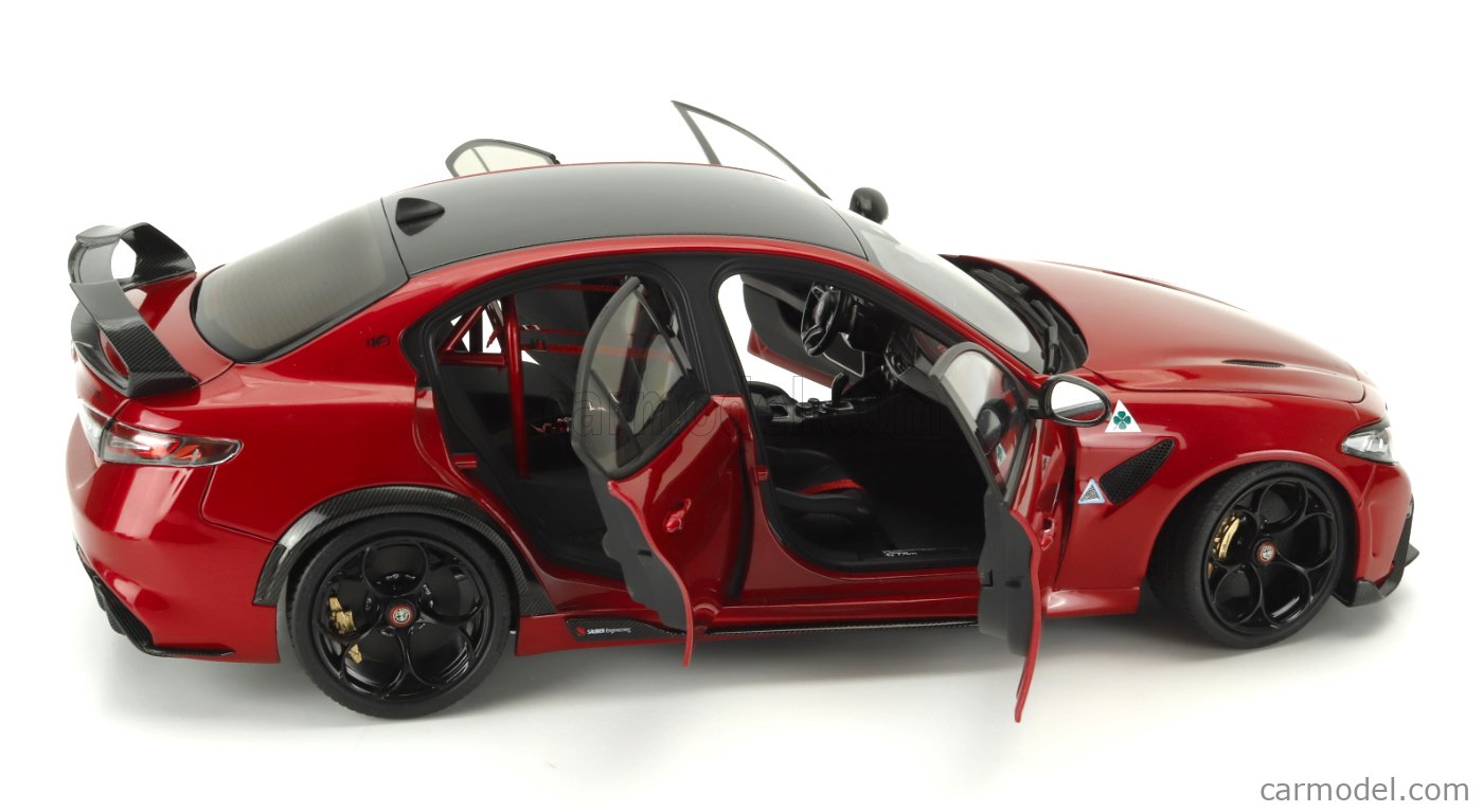 MOTORHELIX M89007 Escala 1/18 | ALFA ROMEO GIULIA GTAm WITH ENGINE AND ...