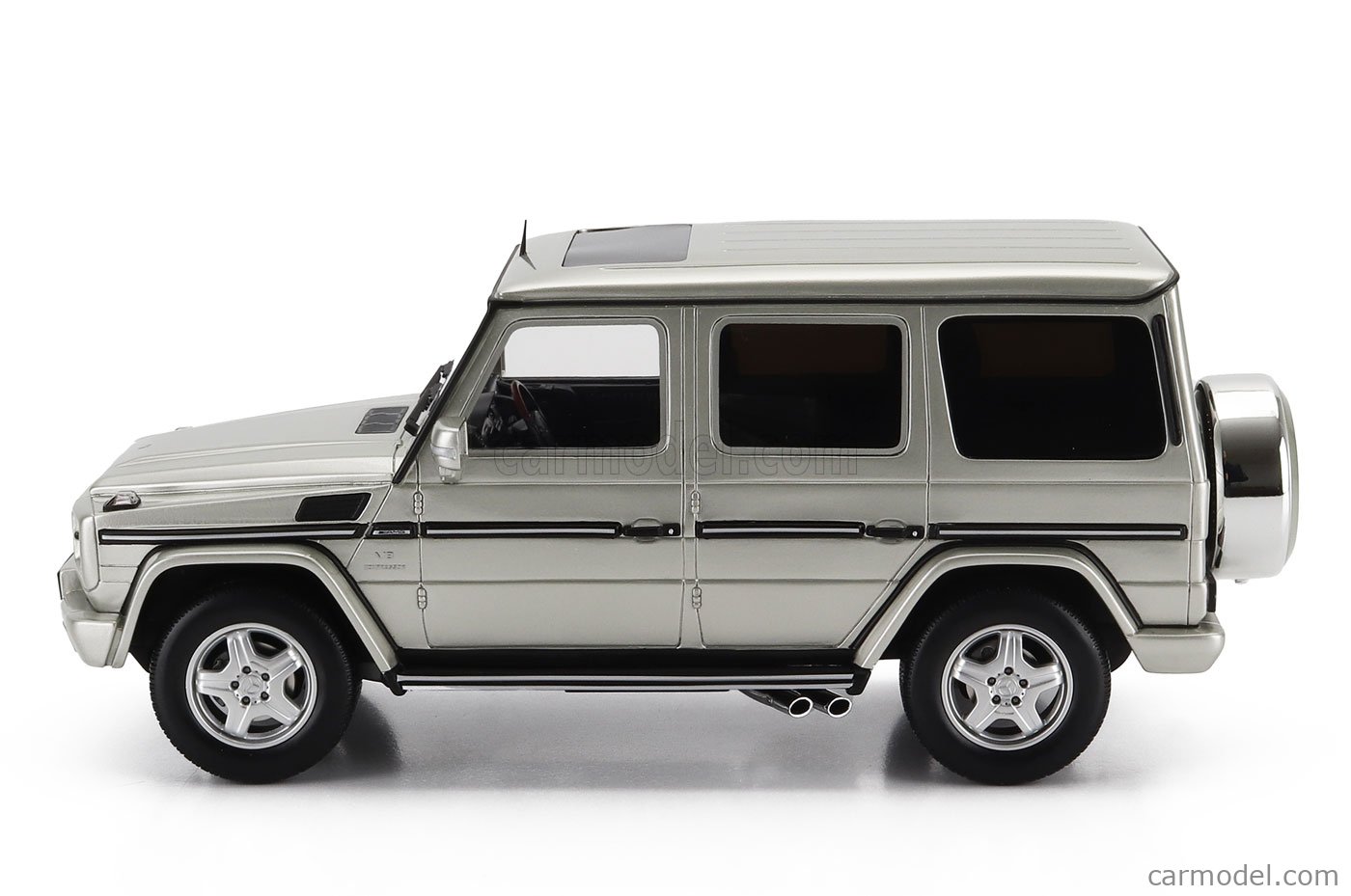 OTTO-MOBILE OT1126 Scale 1/18 | MERCEDES BENZ G-CLASS G55 AMG 2003 SILVER