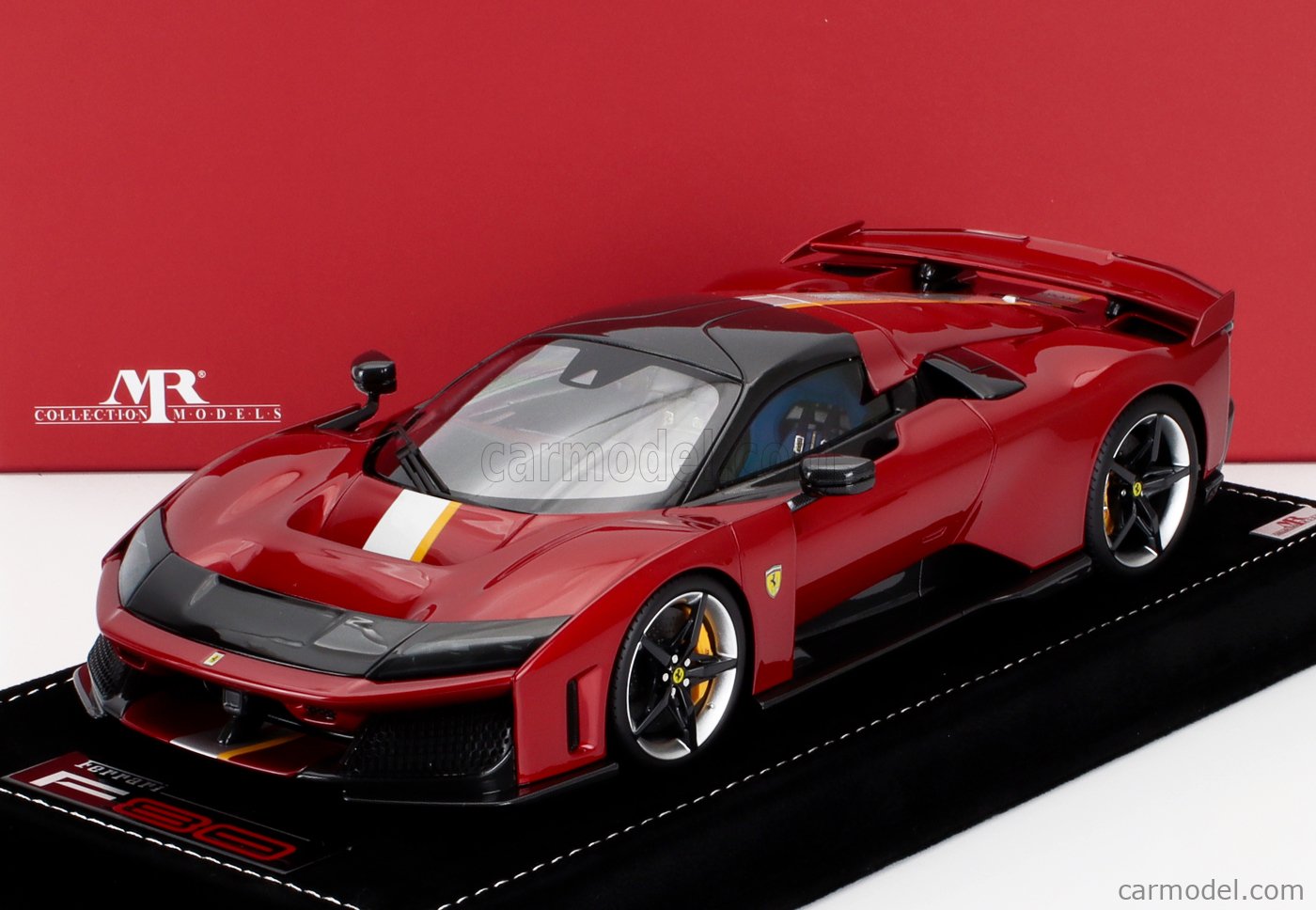 MR-MODELS FE045SE4 Scale 1/18 | FERRARI F80 2024 - CON VETRINA - WITH SHOWCASE ROSSO MAGMA - RED