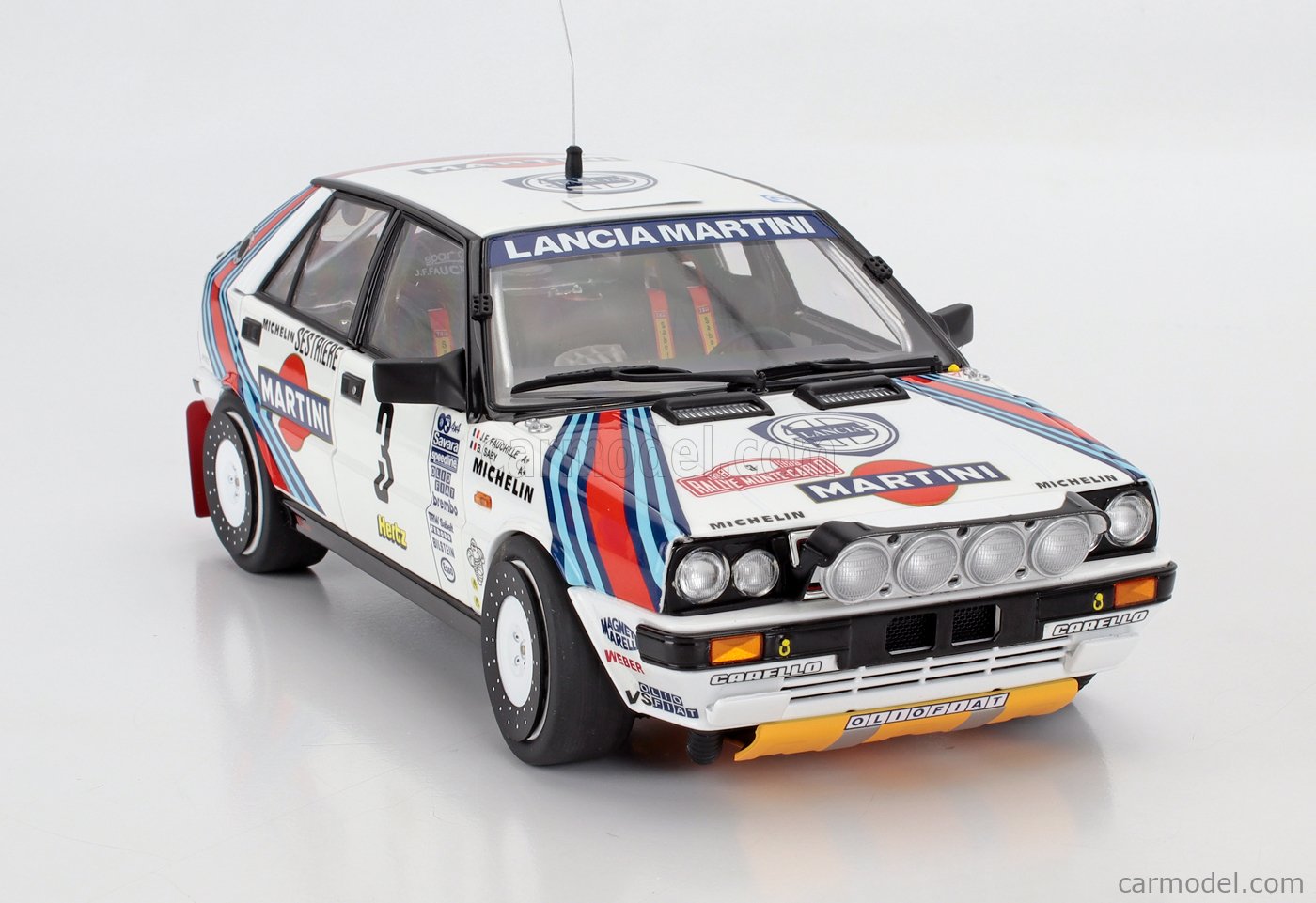 KYOSHO 08960F Scale 1/18 | LANCIA DELTA HF INTEGRALE 4WD TEAM MARTINI RACING (night version) N 3 ...