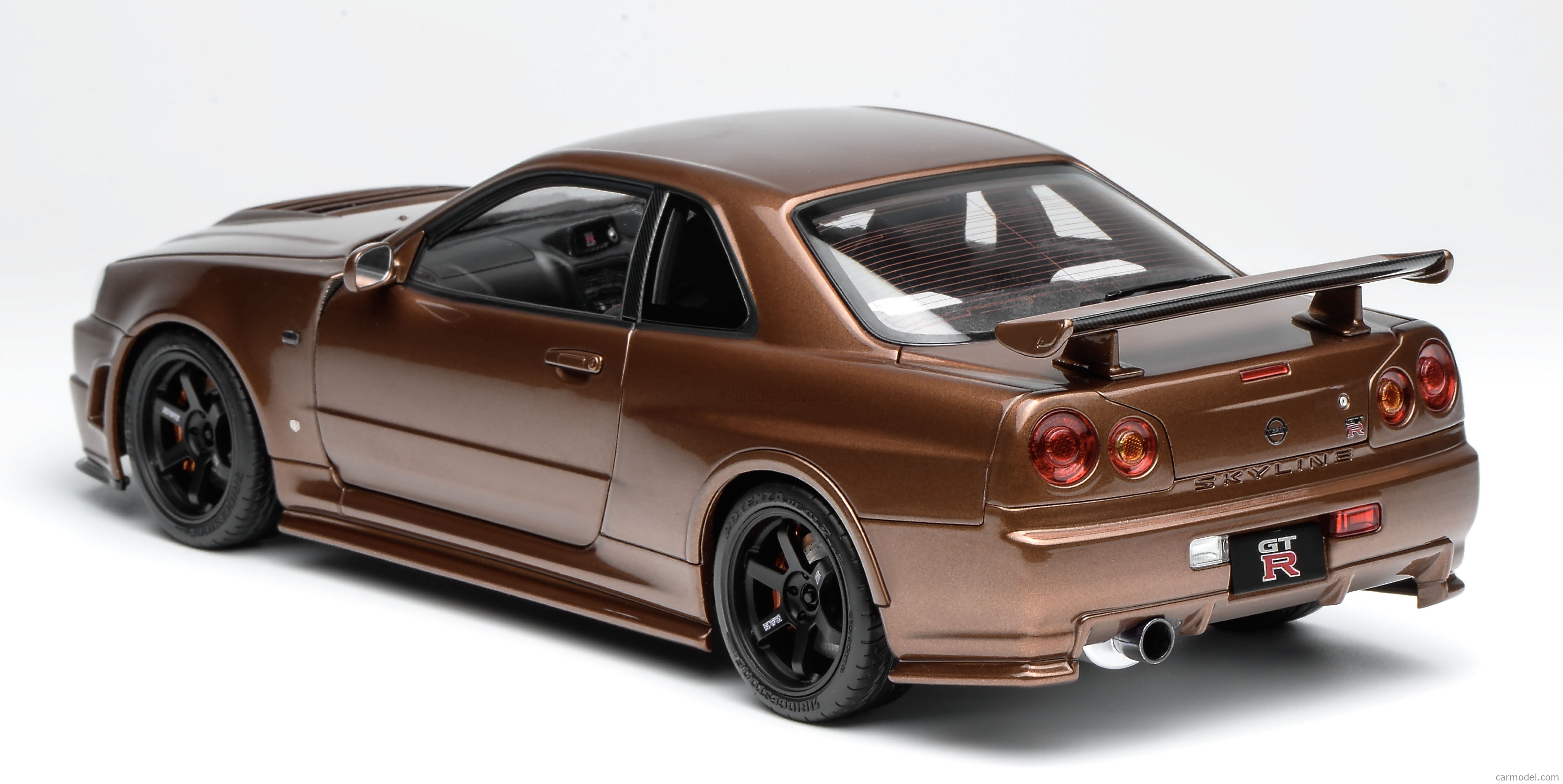 MOTORHELIX M83414 Scale 1/18 | NISSAN SKYLINE GT-R (R34) COUPE ...