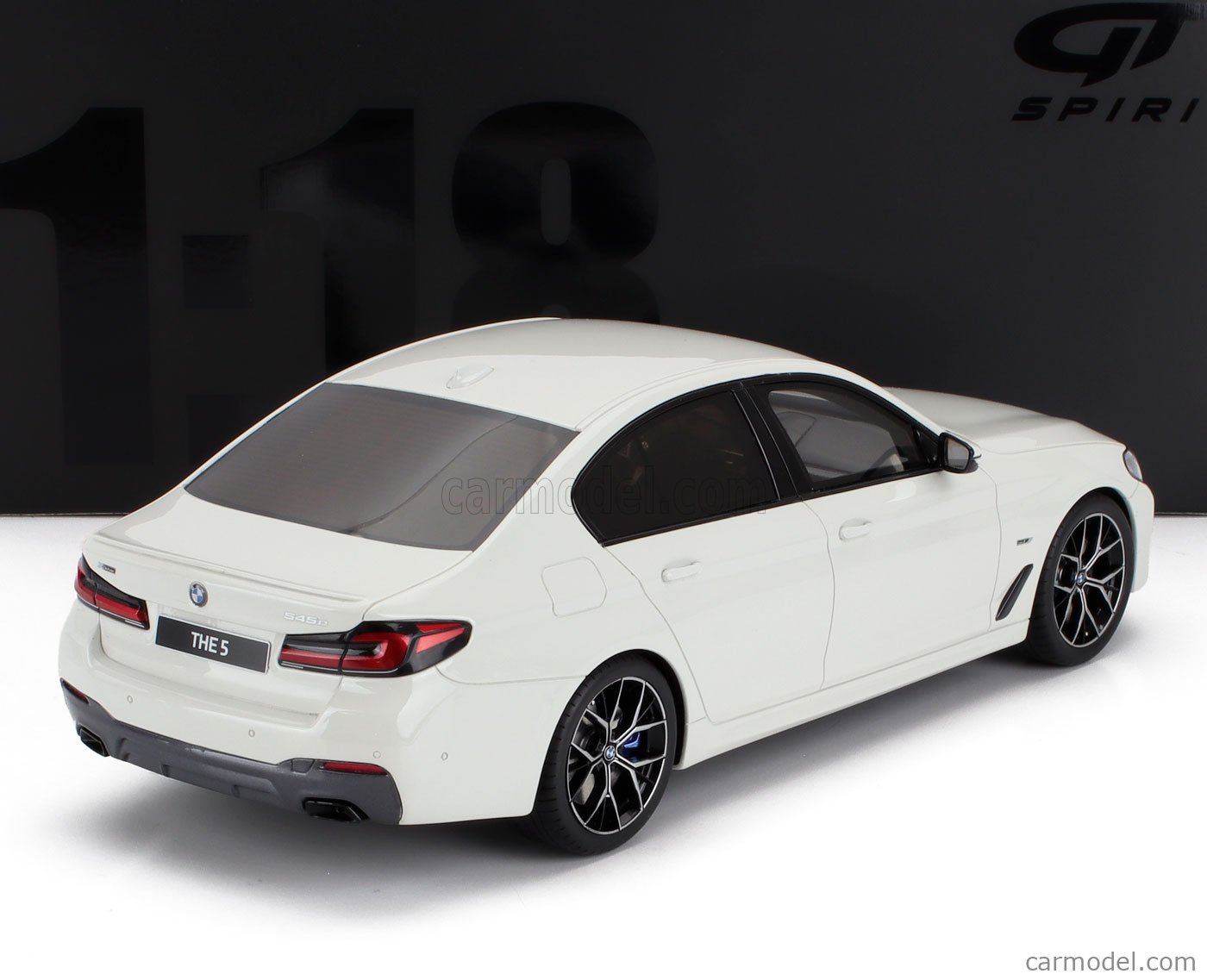 GT-SPIRIT GT496 Scale 1/18 | BMW 5-SERIES 545e xDRIVE M-SPORT (F90) 2023 WHITE