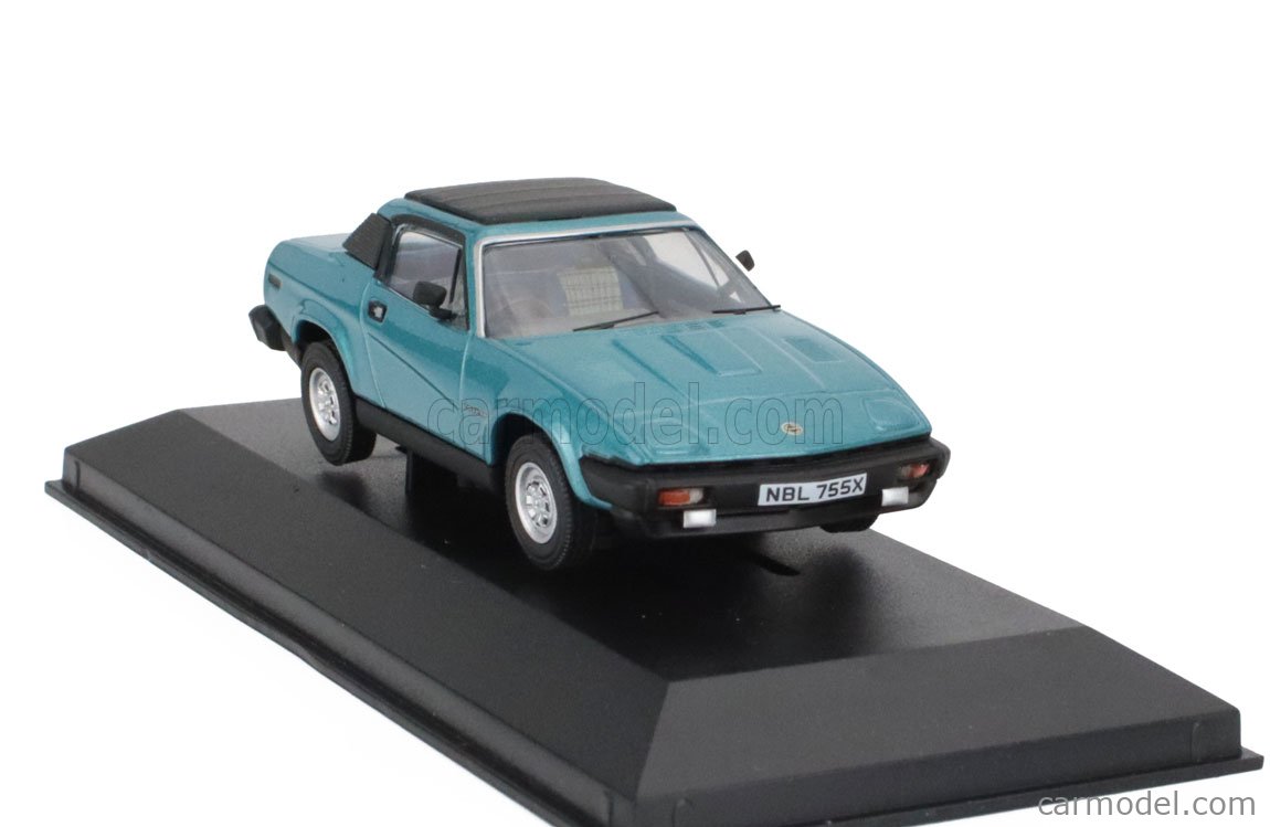 VANGUARDS VA10510 Scale 1/43 | TRIUMPH TR7 FHC COUPE 1975 LIGHT BLUE MET