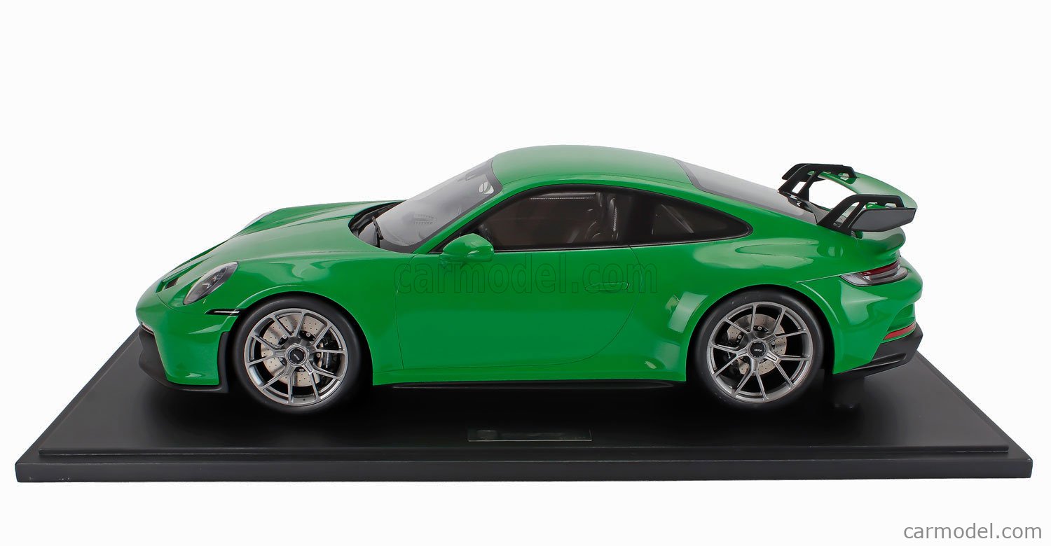 GT-SPIRIT GTS801601 Scale 1/8 | PORSCHE 911 992 GT3 COUPE 2022 - CON VETRINA - WITH SHOWCASE GREEN