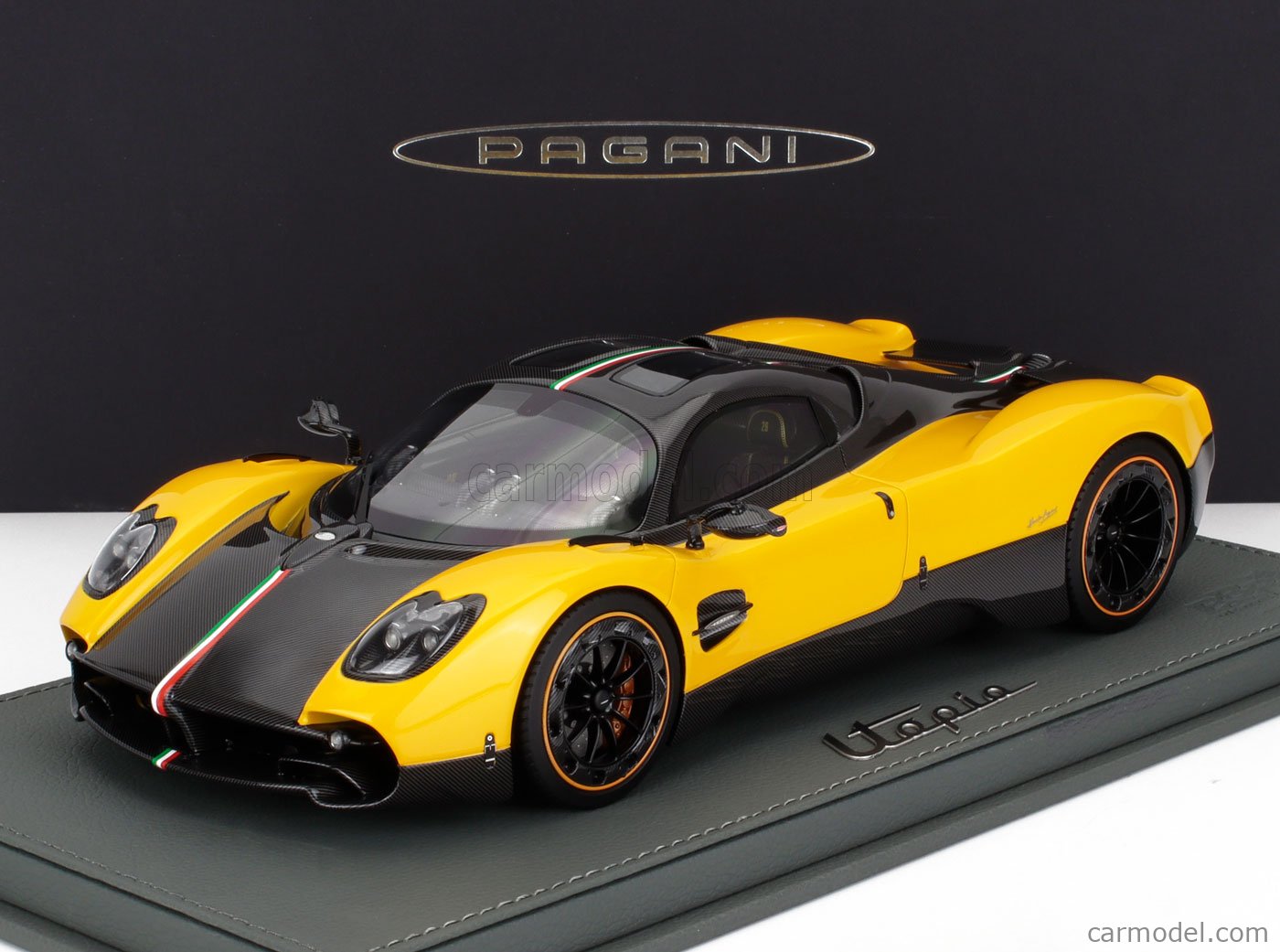 BBR-MODELS P18223M-VET Scale 1/18 | PAGANI UTOPIA 2022 - CON VETRINA ...