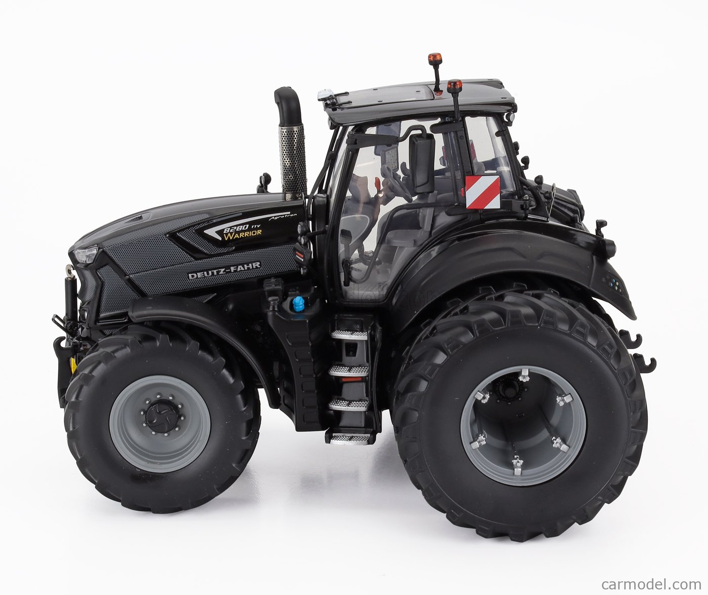 UNIVERSAL HOBBIES UH6834 Scale 1/32 | DEUTZ-FAHR 8280 TTV TRACTOR ...