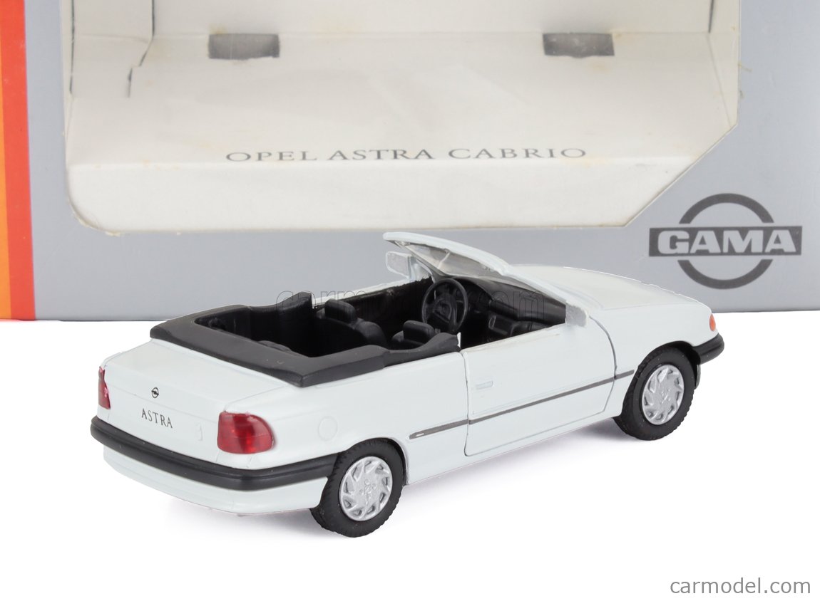 GAMA 51026 Scala 1/43 | OPEL ASTRA CABRIOLET OPEN 1991 WHITE