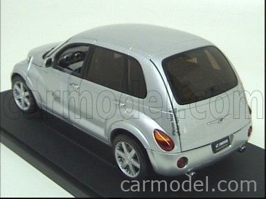 AUTOART 71521 Scale 1/18 | CHRYSLER PT CRUISER 2001 SILVER