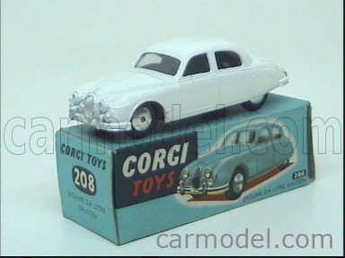 CORGI 208 Scale 1/43 | JAGUAR MKII 2.4 LITRE SALOON WHITE