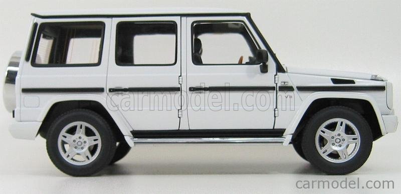 AUTOART 76103 Scale 1/18 | MERCEDES BENZ G-CLASS LWB WHITE