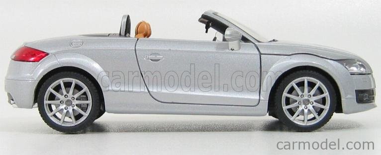 SCHUCO 3317075 Scale 1/24 | AUDI TT SPIDER SILVER