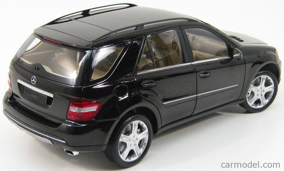 MINICHAMPS 150034501 Scale 1/18 | MERCEDES BENZ M-CLASS ML 2005 BLACK