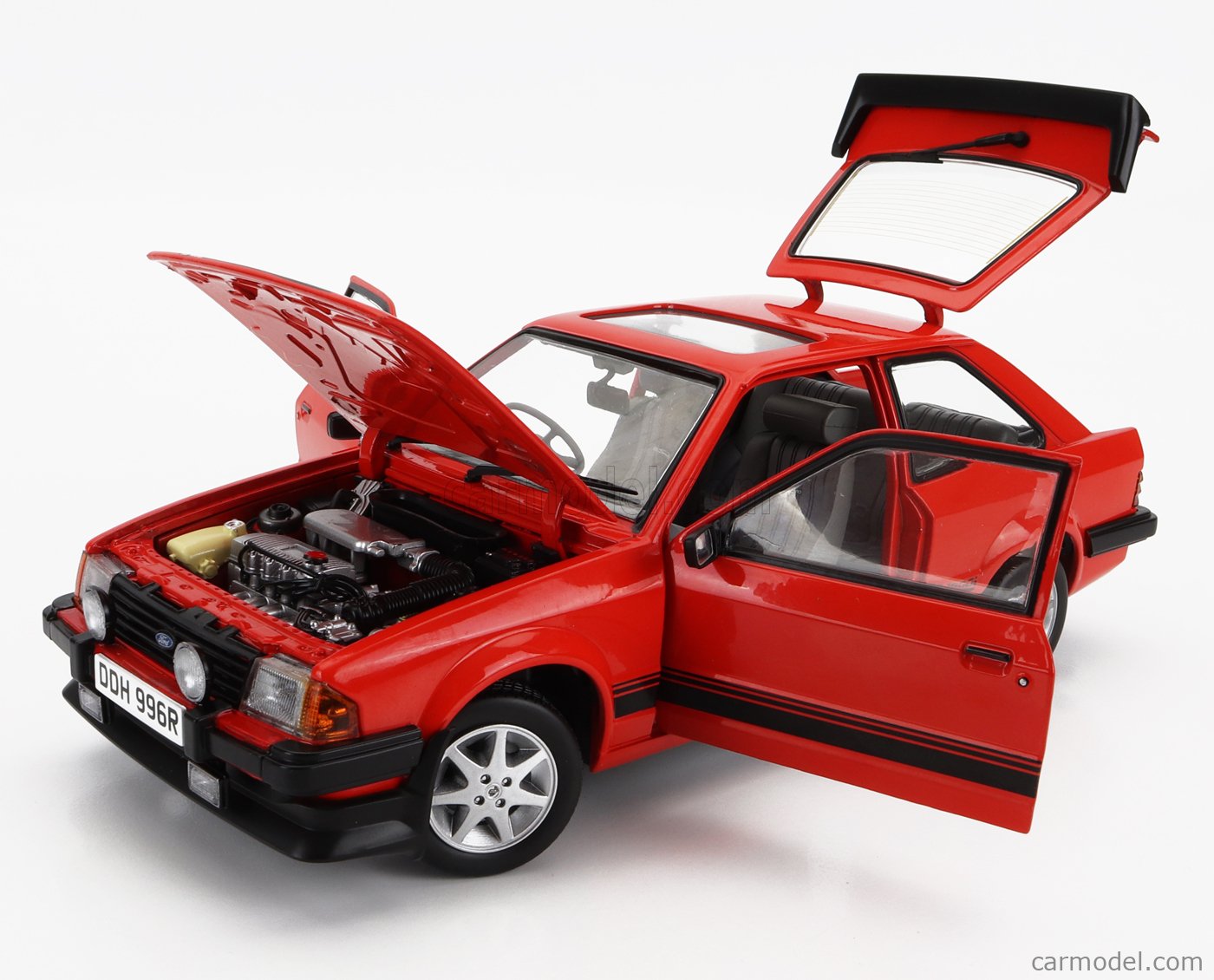 SUN-STAR 04996R Scale 1/18 | FORD ENGLAND ESCORT RS 1600i 1984 RED