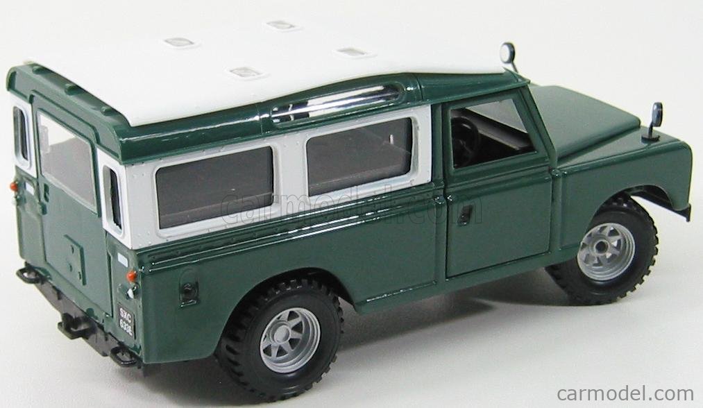 BURAGO BU22063G Scale 1/24 | LAND ROVER LAND ROVER 110 1976 GREEN WHITE